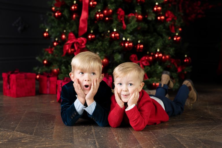 7 Creative Ways to Share and Celebrate Your Holiday Photos This Season ...